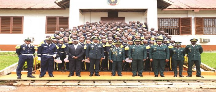 EMIA: des sabres pour les élèves officiers